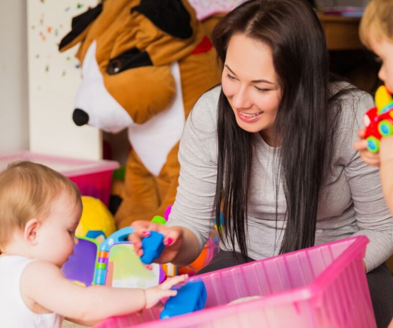 Find the Right Nanny in Denver for Your Family’s Needs